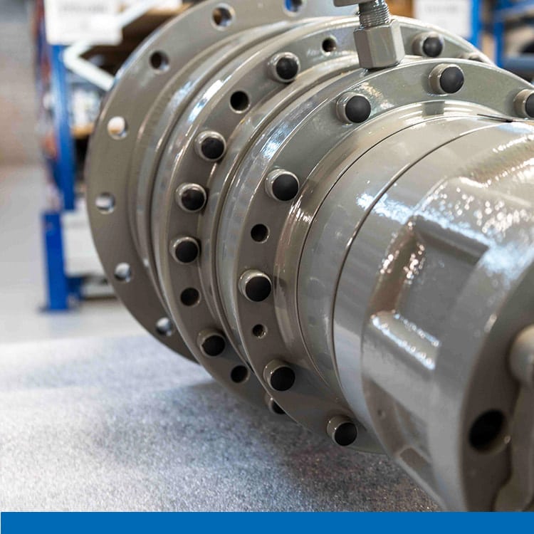 Slewing drives for Canadian use - Aandrijf Technisch Buro